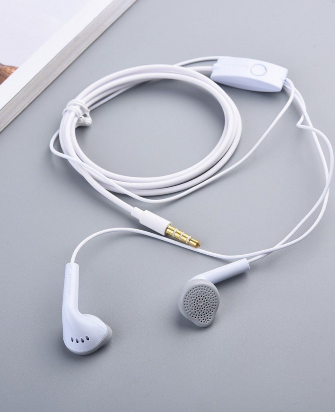 Samsung earphone price store