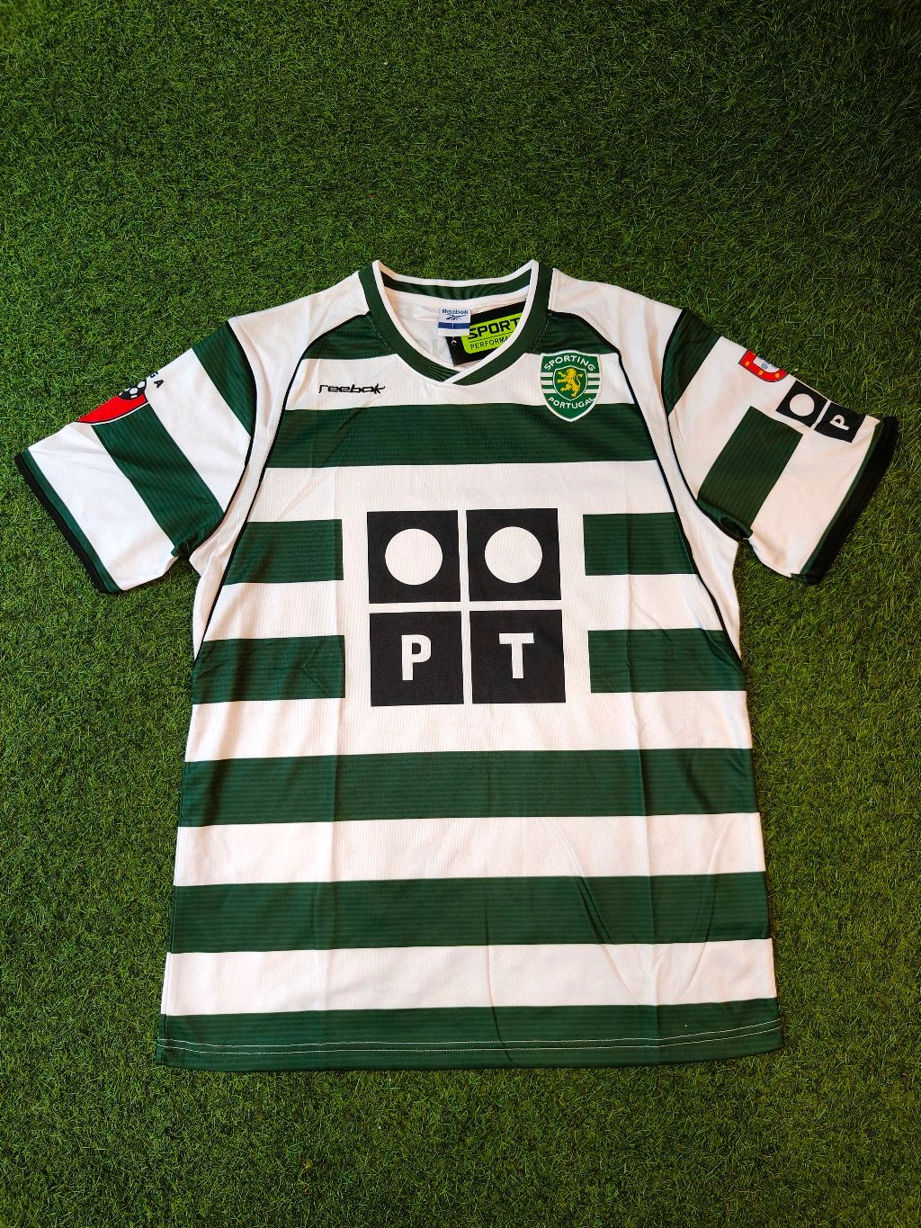 Retro Sporting Lisbon 2001-03 Home Jersey
