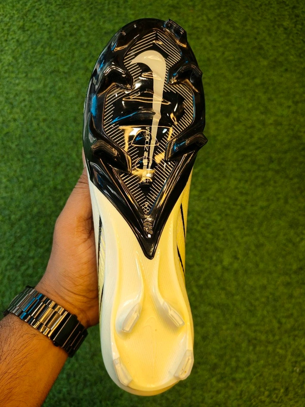 Airzoom Vapor 16 Next-gen Cream Colour Low Ankle