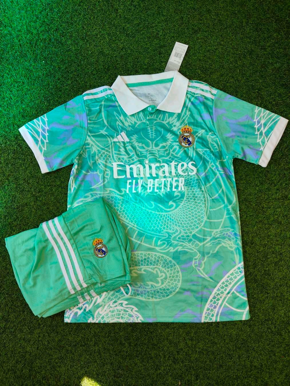 Real Madrid Green Dragon Kit Fan Edition Set