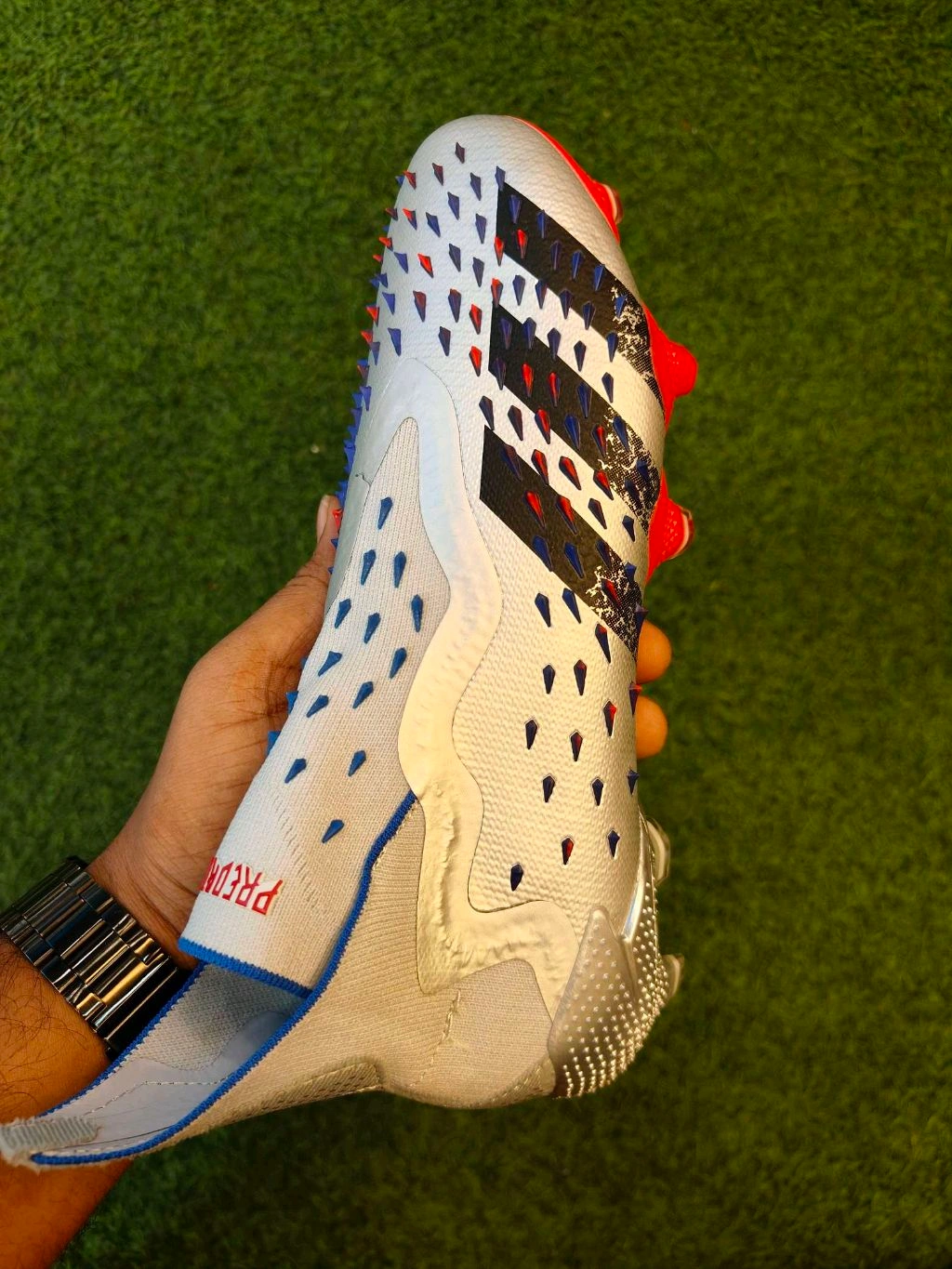 Predator Freak High-Top Without Lace Silver Colour