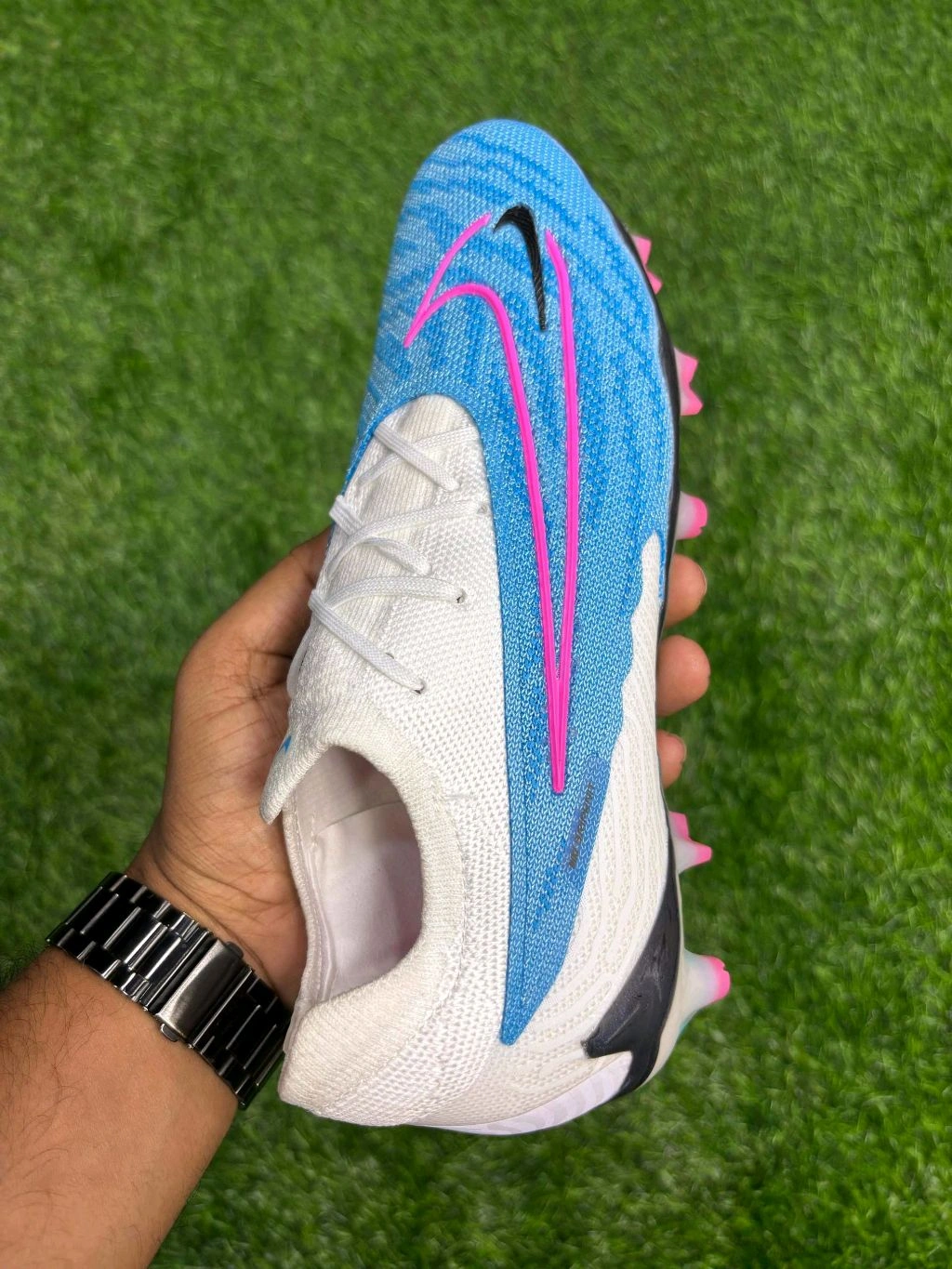 PhantomGX Elite FG Sky-blue Low-top With Lace