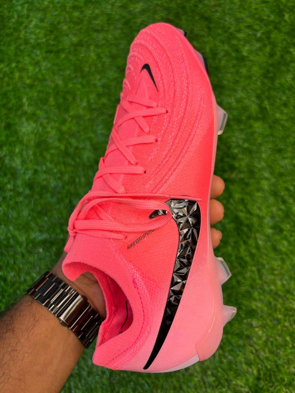 Phantom GX 2 Elite Low Top Pink Colour FG