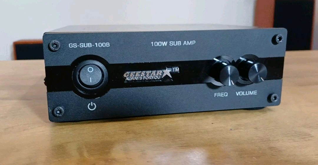 Sub 100B SUB AMPLIFIER WITH POWER SUPPLY