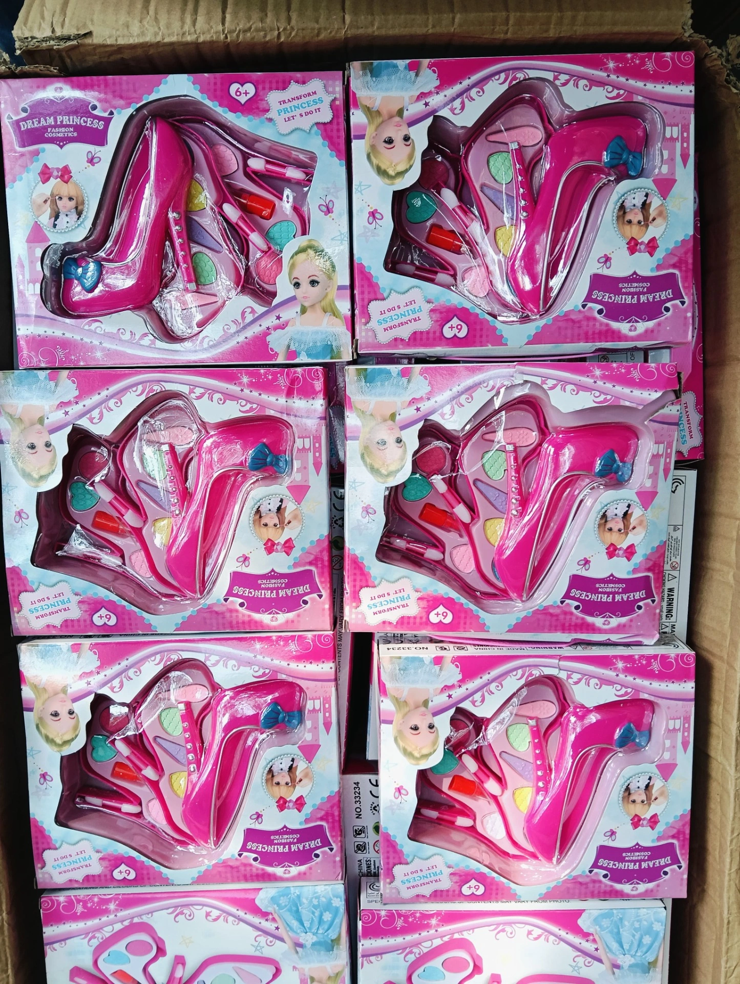 New makeup kit for girls Sandal design