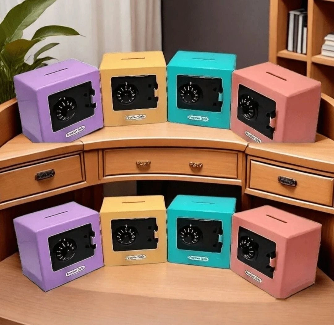 New mini piggy bank with lock Color random only
