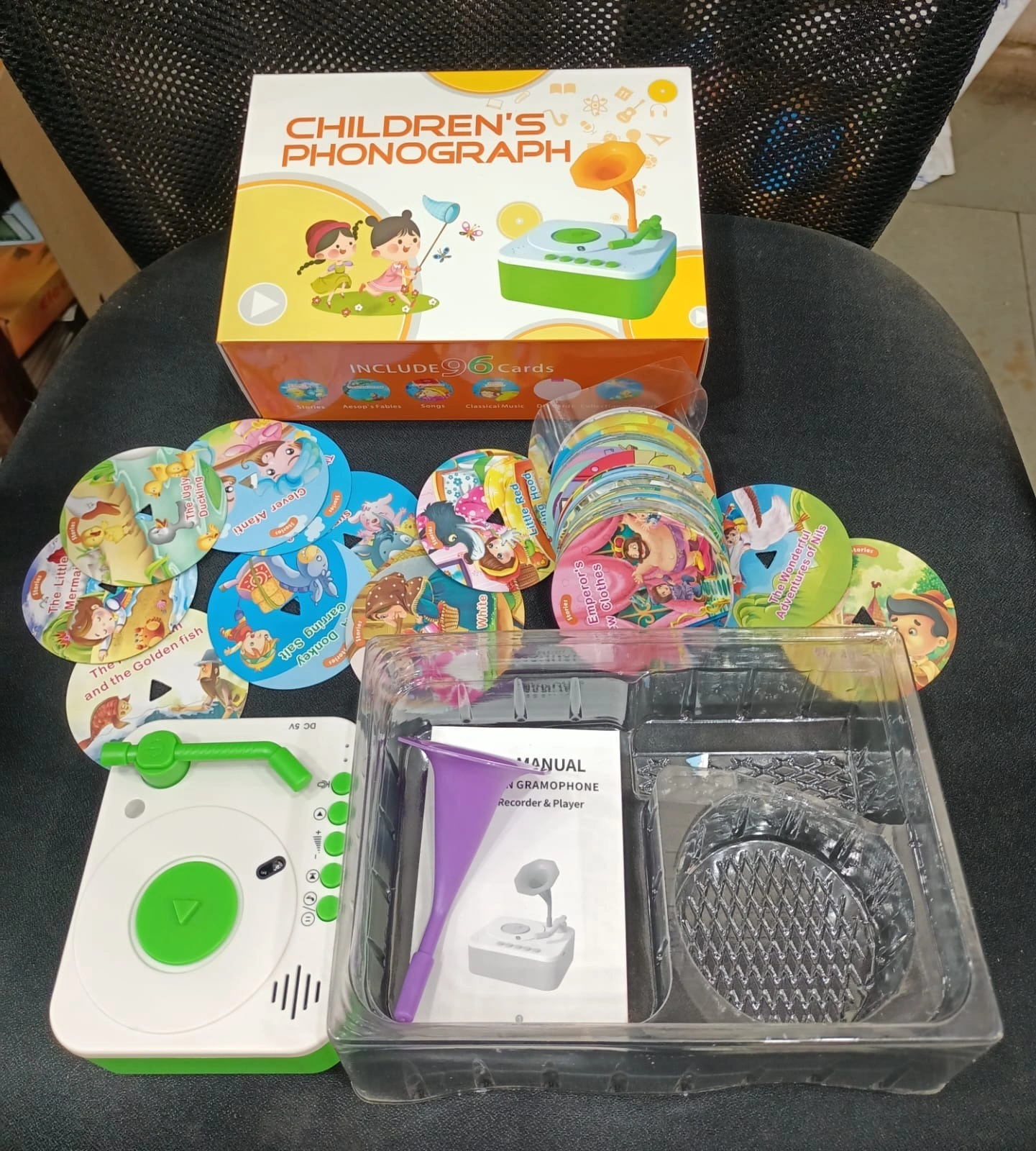 Kids Gramophone with 96 Cards, Children's Phonograph Story Music Player ...